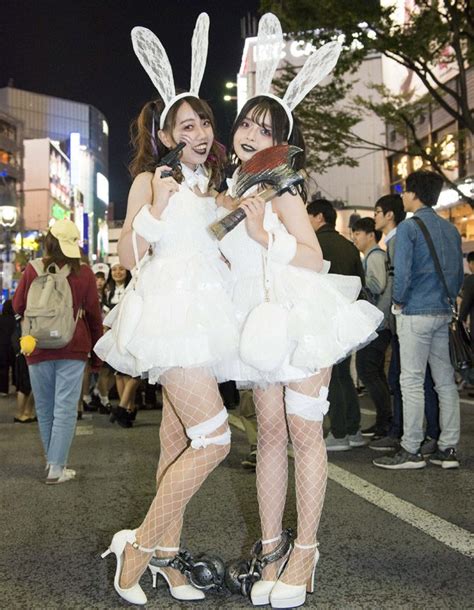 コスプレセクシー女子たちであふれたハロウィンの渋谷でキュートで、露出多めな仮装美女たちを撮影 Mensjoker Premium