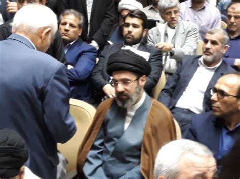 همه پسران رهبر انقلاب در مراسم ترحیم پدر وحید حقانیان تصاویر رویداد24