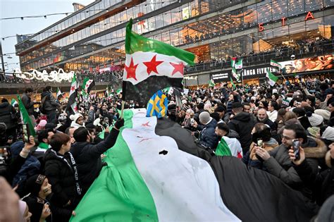 En Imágenes Los Sirios En El Mundo Celebran La Caída De Bashar Al Assad