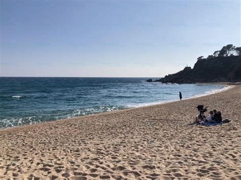 Plage De Lloret Del Mar Nageurs