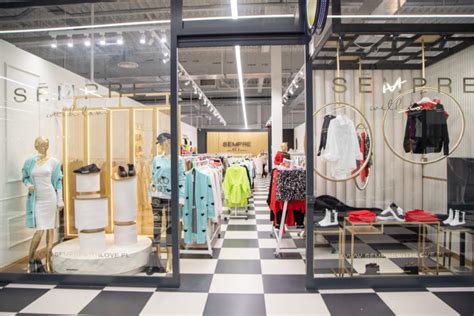 About Us Ptak Wholesale Centre 2000 Manufacturers And Clothing