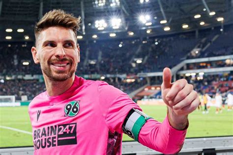 Butuh Kiper Baru Liverpool Bidik Pemenang Piala Dunia