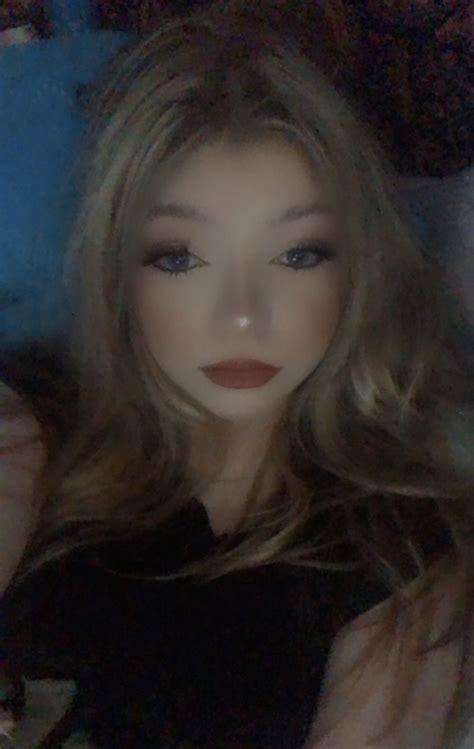 Emily Jade 🫂 On Twitter Who Wants A Green Eyed Blonde 🙋🏼‍♀️