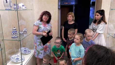 Маленьких жителей Копейска познакомили с гжелью Youtube