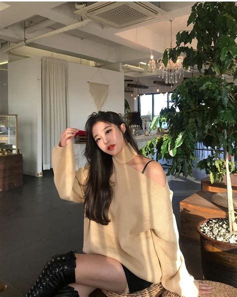 Sunlight R Asianhotties