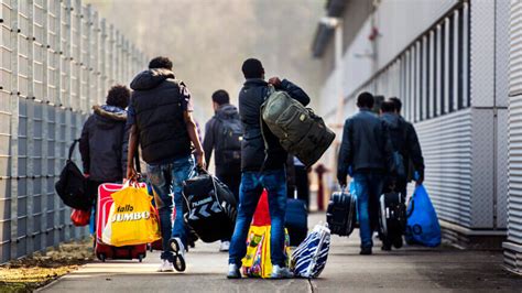 Van Een Chinese Toerist Naar Een Asielzoeker Dat Ging Een Beetje Mis