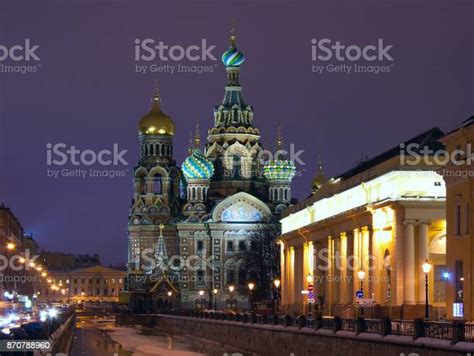 겨울 밤상트페테르부르크 에 의해 덮여 0명에 대한 스톡 사진 및 기타 이미지 Istock