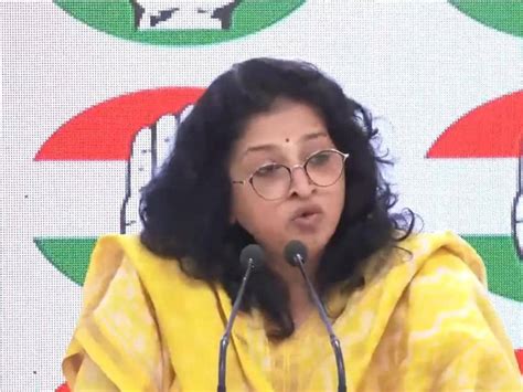 Mp Elections Congress Accuses Bjp Of Promising Money To Booth Workers