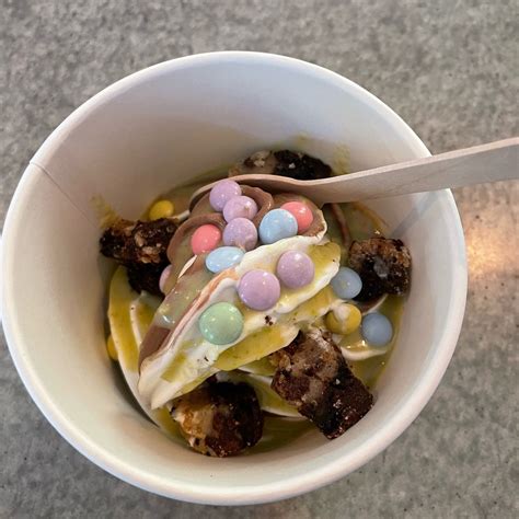 Softeis Schoko And Vanille At Kjeks Vegan Cakeshop Hamburg Vegan Dish Reviews And Ratings