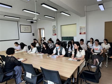 文法学院开展“劳动教育月”工作部署会议 郑州升达经贸管理学院文法学院