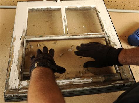 How To Replace A Broken Glass Pane In A Wood Frame Window Dummies