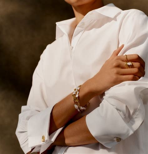 Amy Powney Keshi Pearl Asymmetric T Bar Chain Bracelet In 18k Gold