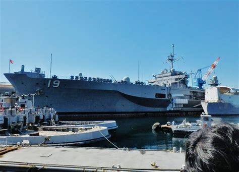 第7艦隊旗艦”ブルーリッジ” Doitsu Flickr