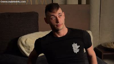 MaleFeet4U CANDID NUDITY Igor Ujak
