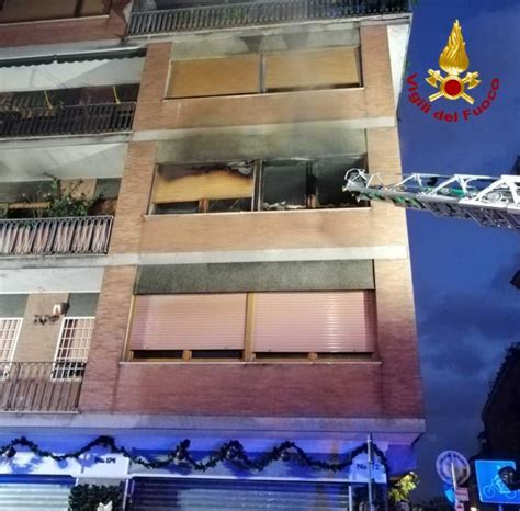 Incendio Sulla Nomentana Fiamme In Appartamento Palazzo Evacuato Terzo Binario News
