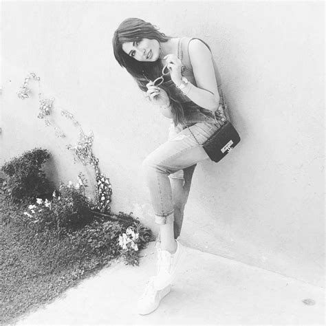 الفنانة هبة نور