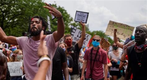 Protestan Contra El Racismo Y Violencia Policial En Eu Y Otros Países