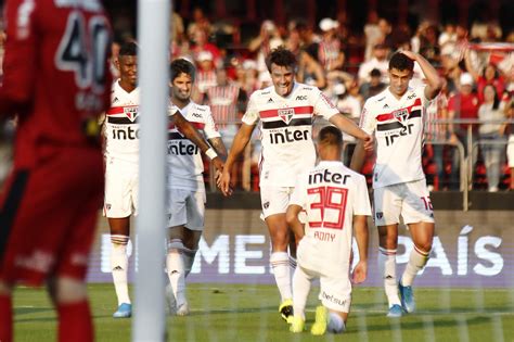 VÍDEO Gols e Melhores Momentos de São Paulo 2 x 0 Atlético MG
