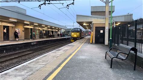 Class 37510 Thrashes Through Hemel With A Lovely 3 Tone Youtube