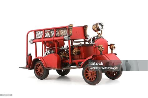 앤틱형 작업현장에 판매차 모델 흰색 배경의 2015년에 대한 스톡 사진 및 기타 이미지 2015년 경계 표지 고풍스런 Istock