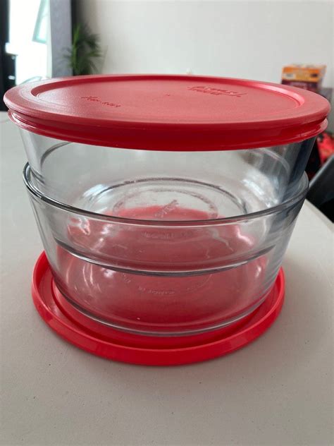 2 Pyrex Glass Containers 7 Cup 165 Liter Furniture And Home Living