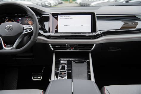 【途昂x出众款 380tsi 四驱龙耀版中控台整体图片 汽车图片大全】 易车
