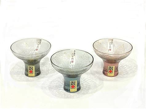 【全国送料込み】【日本伝統工芸品・江戸硝子・八千代窯】お祝いの席に最適！冷酒杯梅紫・鉄紺・利休鼠色