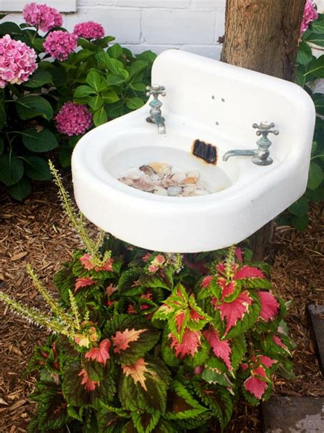 12 Diy Bird Bath Ideas To Attract Birds To Your Garden
