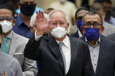Penolakan Semakan Keputusan SRC Tak Jejas Kes 1MDB Najib Kata Peguam FMT