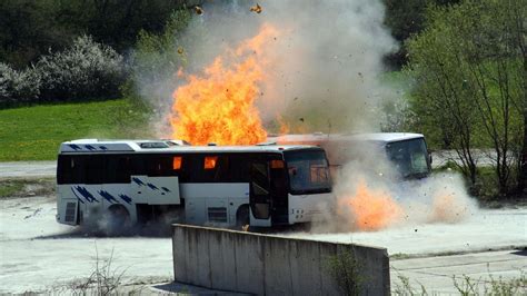 Направиха възстановка на атентата в Бургас галерия Новини бг