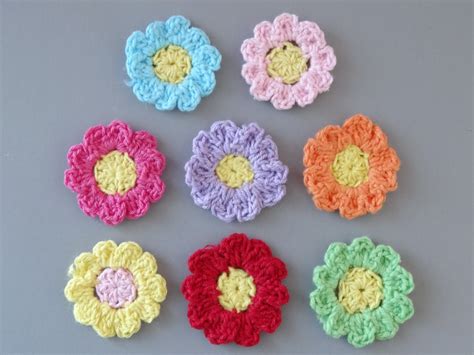 32 Handmade Crochet Flower Appliques Ea86 By Twpmango On Etsy