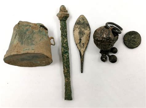 Ancient Bactrian Collection Of Artifacts Kohl Jar Bell And Coin