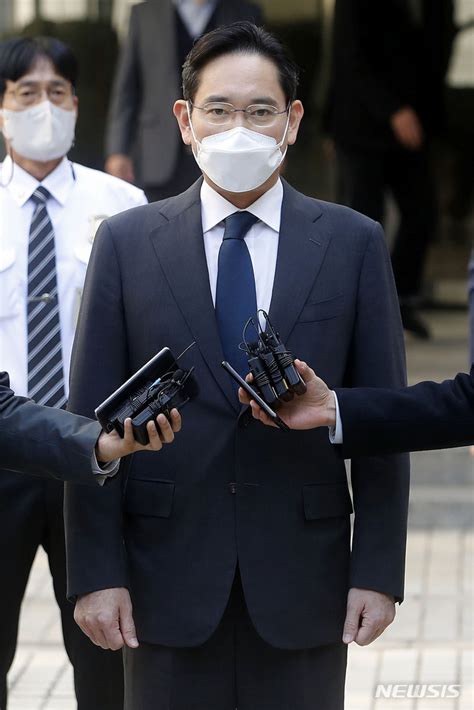 就任のあいさつをするサムスン電子李在鎔会長 Chosun Online 朝鮮日報
