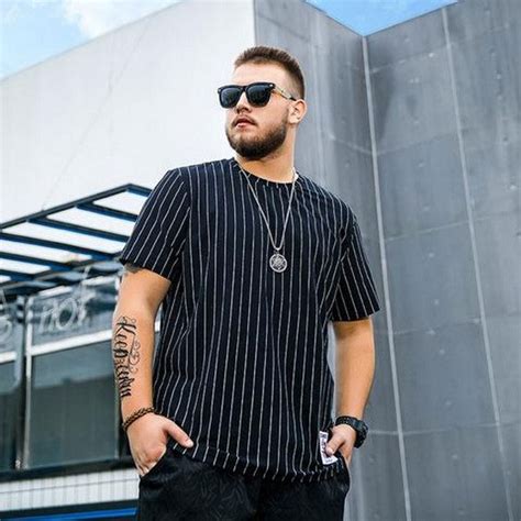 راهنمای جامع انتخاب لباس برای مردان چاق و شکم دار ستاره