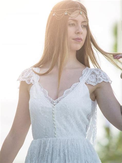 Backless Bohemian Beach Wedding Dresses Lace Boho Summer Wedding Dress