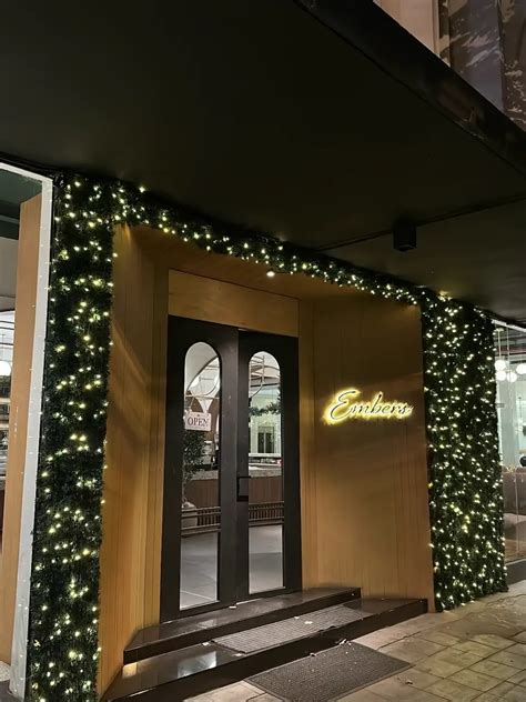 Dining At Embers พิซซ่าเตาถ่าน 🍕🍷 แกลเลอรีที่โพสต์โดย Paii🧸 Lemon8
