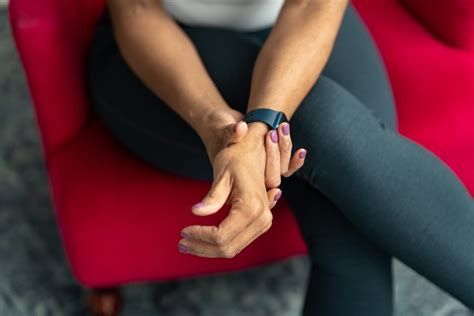 Rheumatoid Arthritis In The Hands Exercises Symptoms And More Ra