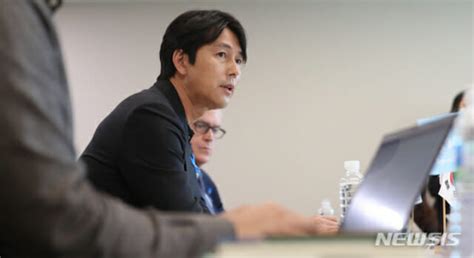 정우성 미안하다 용서하지 마라이태원 참사 애도 Zdnet Korea