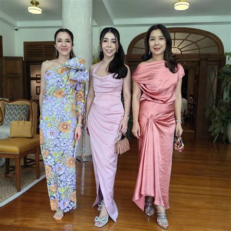 ส้ม ชนัดดา กับลุคหวาน ในงานแต่ง แพร์ พิมพิศา 50 กว่ายังแจ๋ว แม่เจ้าสาว