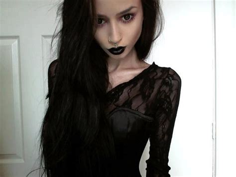Pin By Dark And Lost On Looks I Like Felice Fawn Goth Beauty Goth Model