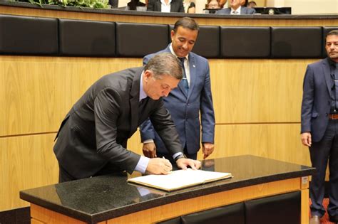 Top Zio Neto Assume Prefeitura De Florian Polis