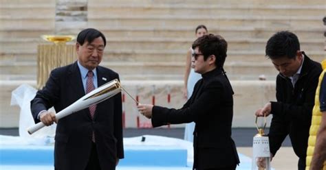 성화 안전하게 한국으로