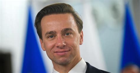 Bosak Konfederacja nie potrzebuje ludzi głoszących księżycowe teorie Forsal pl