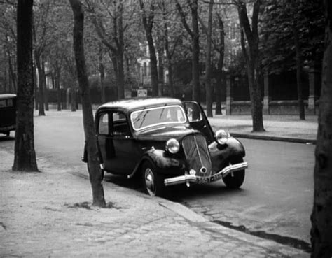 IMCDb org Citroën C Traction in Le fauteuil