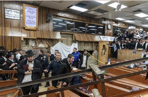 Wild Clashes Between Nypd Agitators Outside Synagogue Tunnels Caught