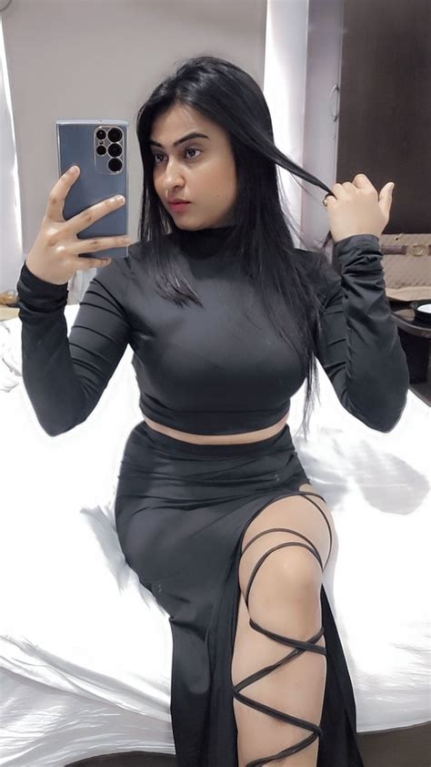 Anu Real Meet And Camshow Indian Escort In Mumbai 2