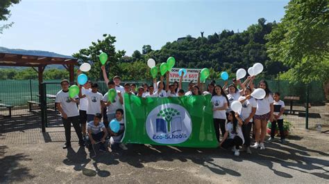 Над 15 000 ученици в програма Екоучилища Общество — Новини Стандарт