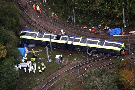 Transport Operators Fined £14m Over Deadly Uk Tram Crash