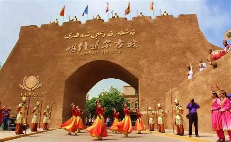 新疆旅游：木扎尔特，乌鲁木齐国际大巴扎，喀什古城民俗街区