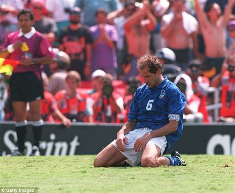 Roy Hodgson Should Pick Rio Ferdinand Neil Ashton Daily Mail Online